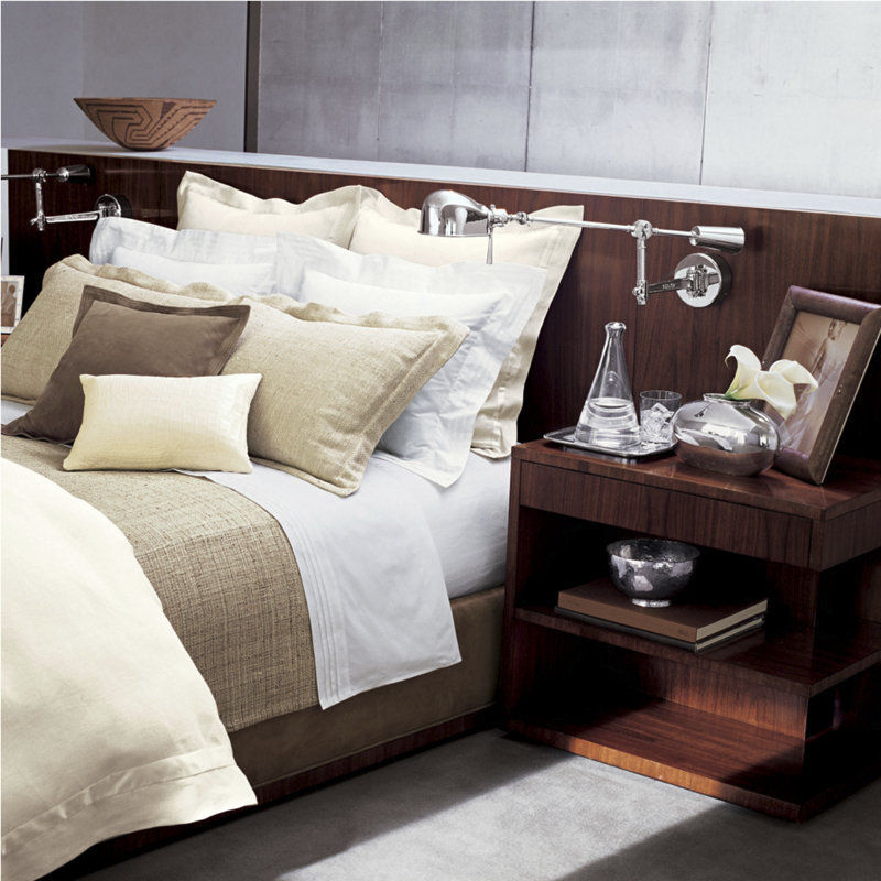 Moderner Nachttisch - MODERN HOLLYWOOD - Ralph Lauren Home - Nussbaum ...