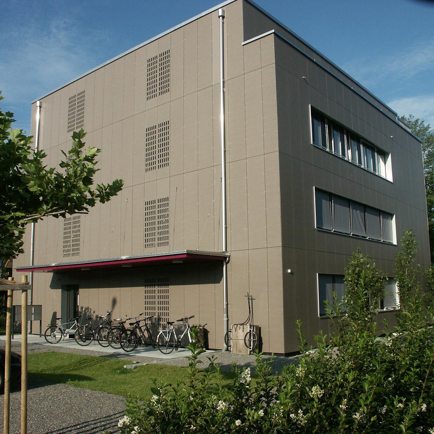 Fassadenverkleidung für hinterlüftete Fassade - FORMBOARD TOP PINE ...