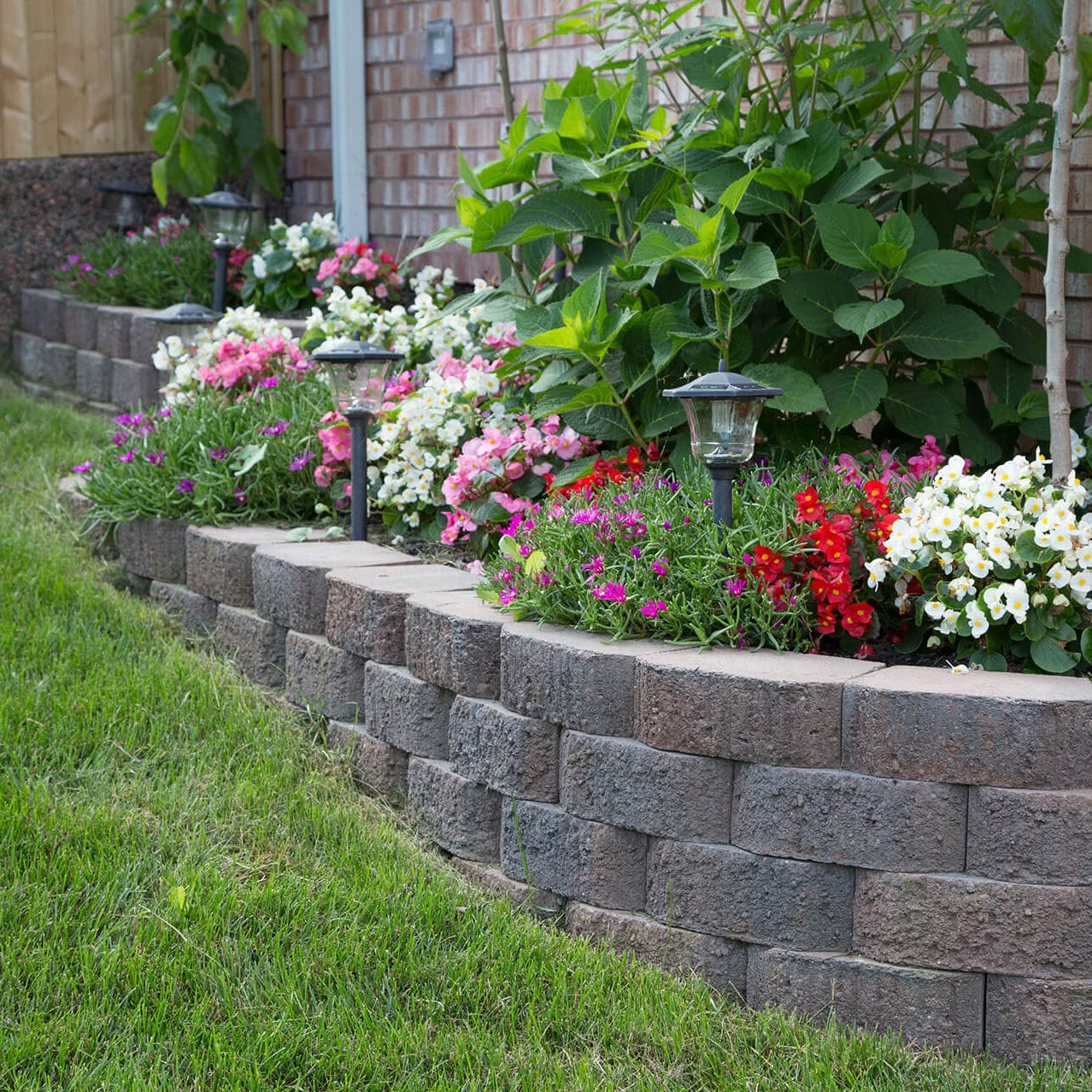 Randstein für Garten - MANORSTONE - shaw brick - Trenn / Beton / linear