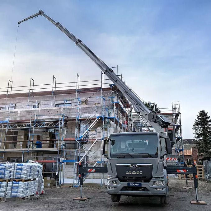 LKW-montierter Kran - AK 46 - Böcker Maschinenwerke GmbH - Teleskop / Spitzenausleger / Hydraulik