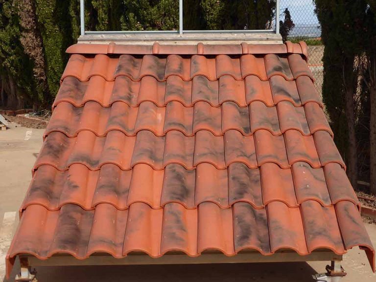 Portugiesische Ziegel / Photovoltaik - TBS+ - Tejas Borja S.A.U. - Hohl ...