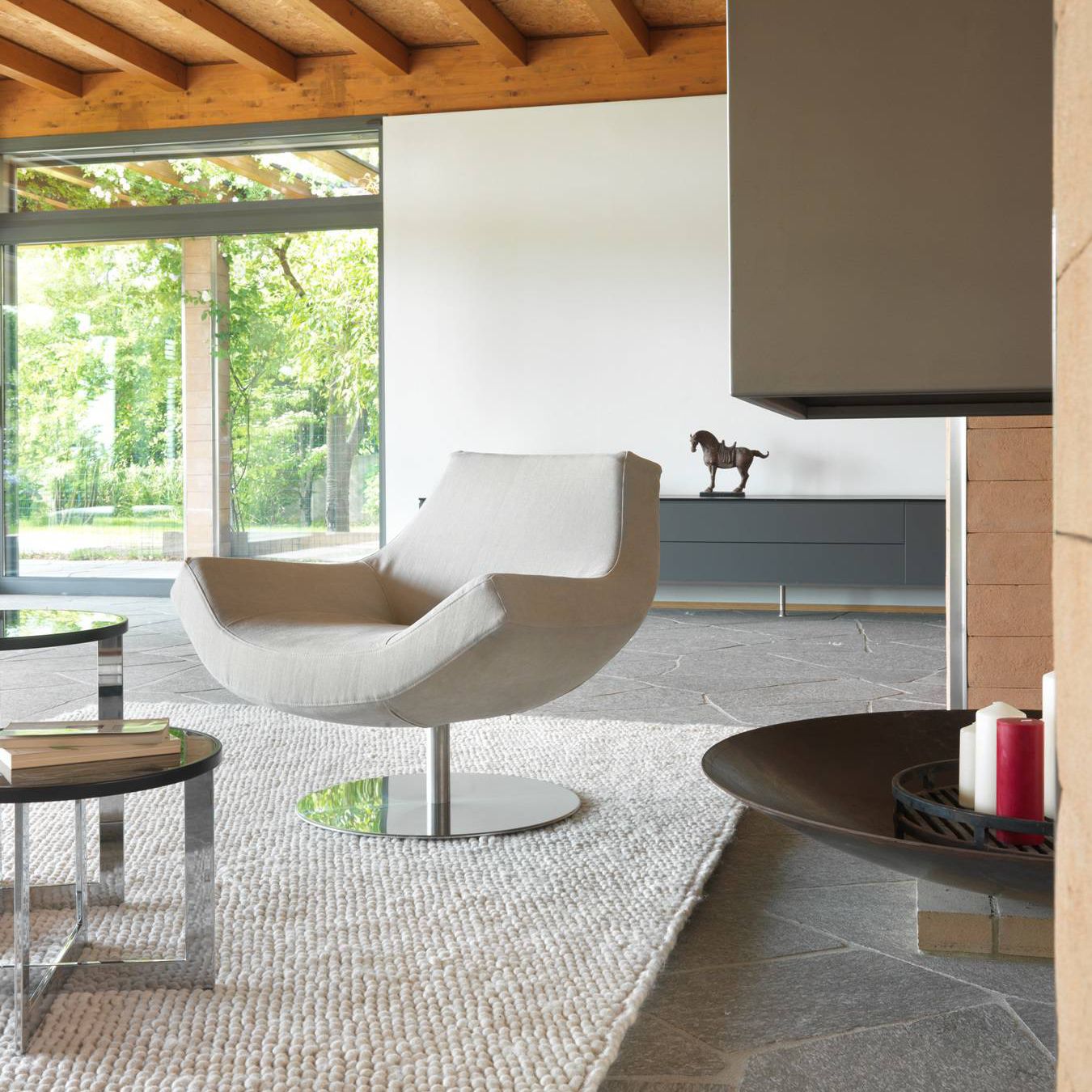 Moderner Kaminsessel - CHICA - Gyform - Leder / Stoff / mit abnehmbarem ...