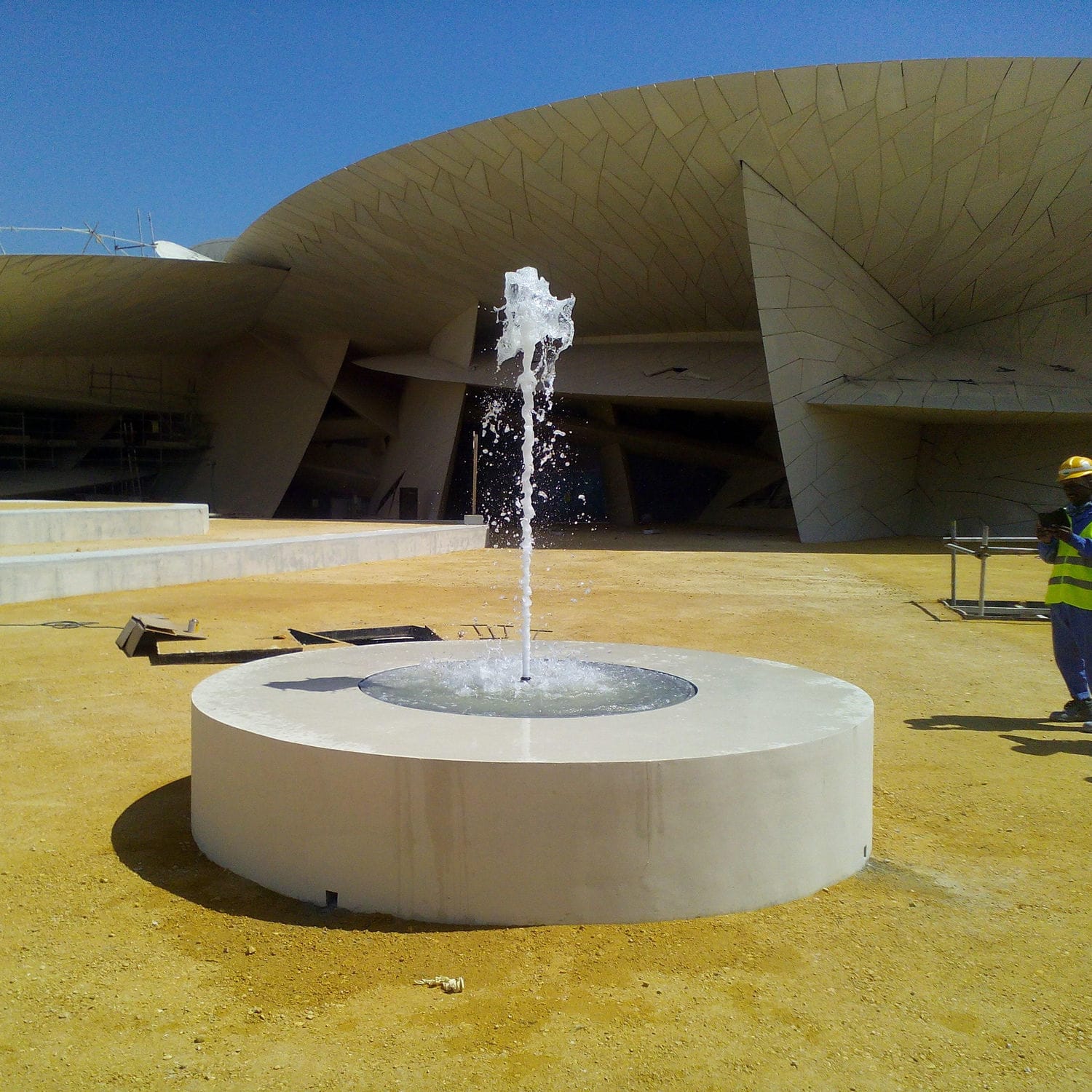 Garten-Springbrunnen - ESTEVA BARCELONA - bodenstehend / Edelstahl / modern