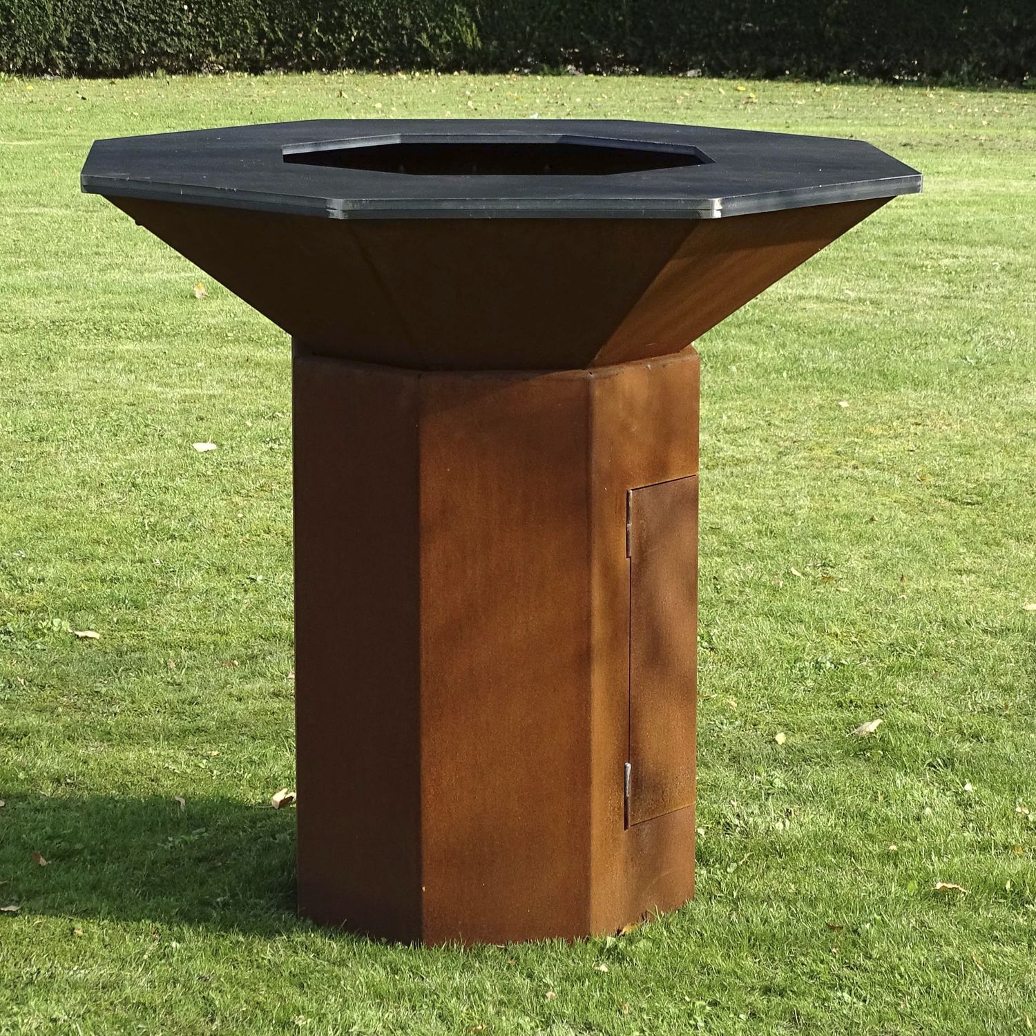 Bioethanol-Gartengrill - Bio-Blaze® - festinstalliert / COR-TEN®-Stahl