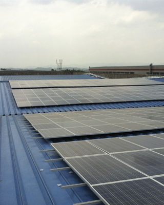 Montagesystem für Wellblechdach - 1 - Jinko solar - Aufdach / Solar ...