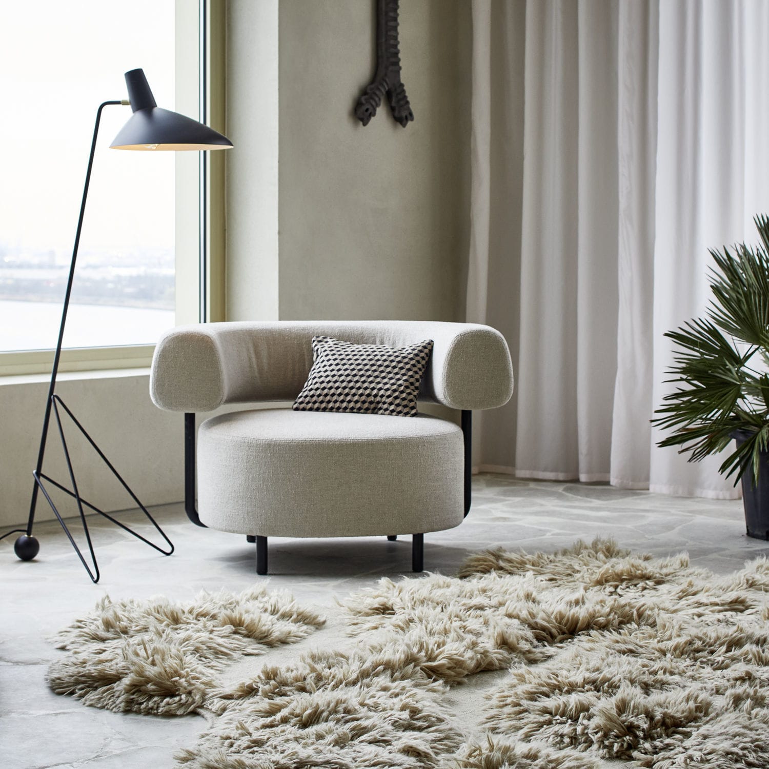 Moderner Sessel - OSO - more - Stoff / pulverbeschichteter Stahl ...