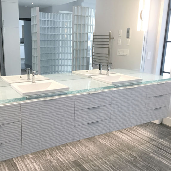 Doppelte Waschtischplatte - ThinkGlass - Glas / maßgefertigt / mit ...