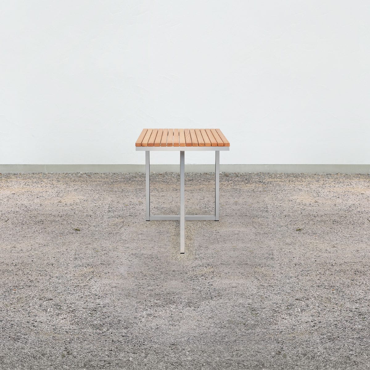 Moderner Tisch - at_17 - Silvio Rohrmoser - Massivholz / Lärche ...
