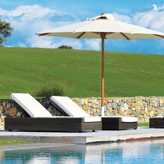 Moderne Sonnenliege - Cube - Ethimo - Acrylgewebe / geflochtenes Harz / für Garten