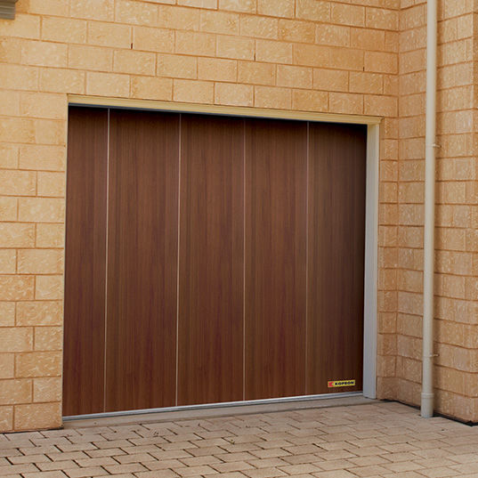 Seitlich unterteiltes Garagentor - K-SIDE - KOPRON - Holz / automatisch ...