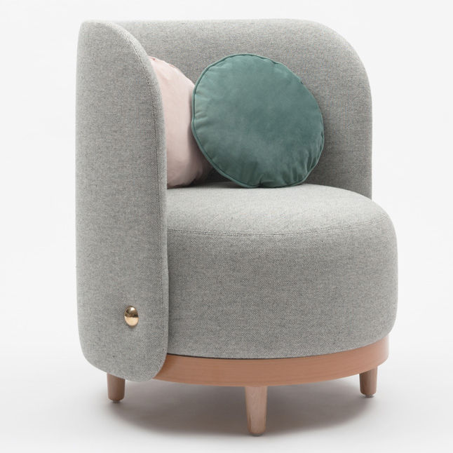 Moderner Kaminsessel - ORECCHINO - SOCA - Stoff / mit Kissen / grau