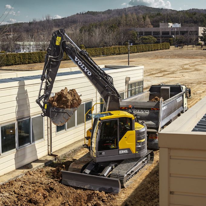 Mittelgroßer Bagger - ECR145E - Volvo Construction Equipment Germany ...