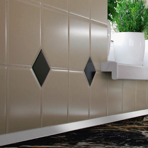 PVC-Abschlussprofil - LP4 - SALAG - Aluminium / für Inneneckprofil / für Möbel