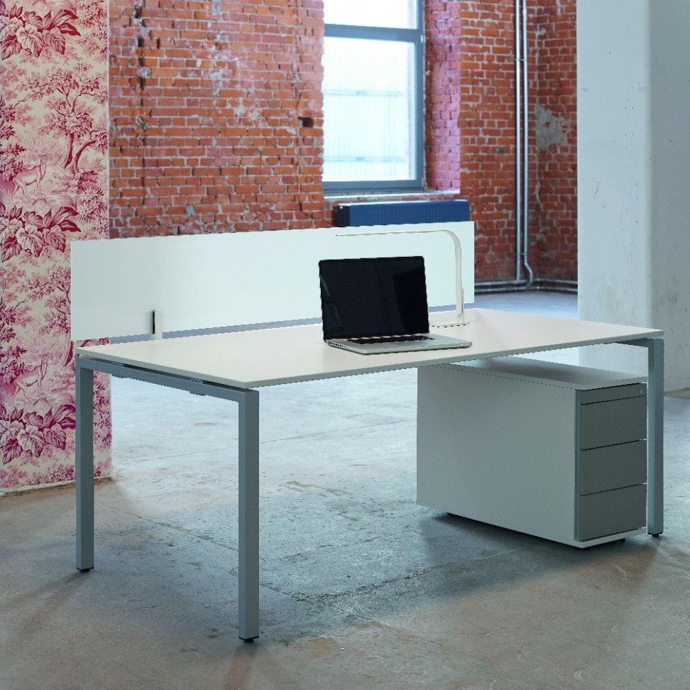 Tisch-Bürotrennwand - UNIVERSAL - Haworth Europe - Glas / Laminat ...