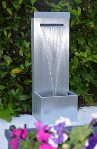 Garten-Springbrunnen - NYMPHEA - MISTERZINC - Zink / modern