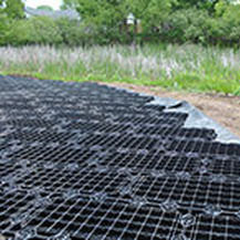 Geogitter zur Bodenstabilisierung - GEORUNNER® TURF - Presto Geosystems ...