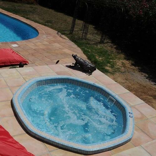 Hot Tub Einbau Olympia Clairazur Sechseckig Fünfsitzer Mosaik